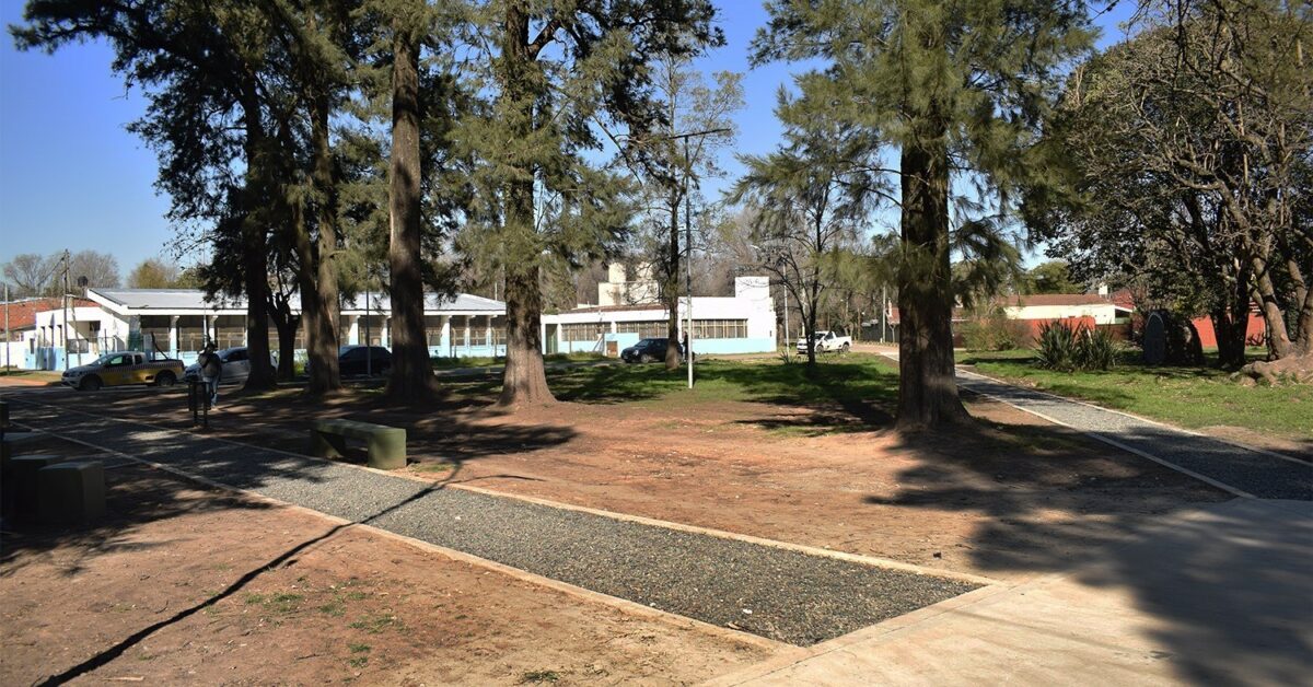 Puesta en valor de la plaza de Parque Rivadavia